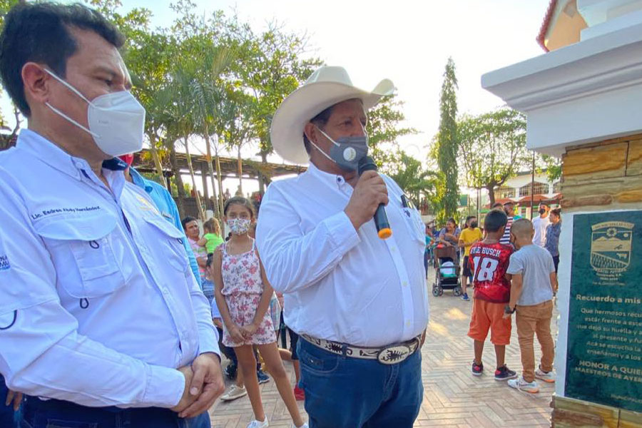 Inauguración del parque central de Pasaco – Municipalidad de Pasaco